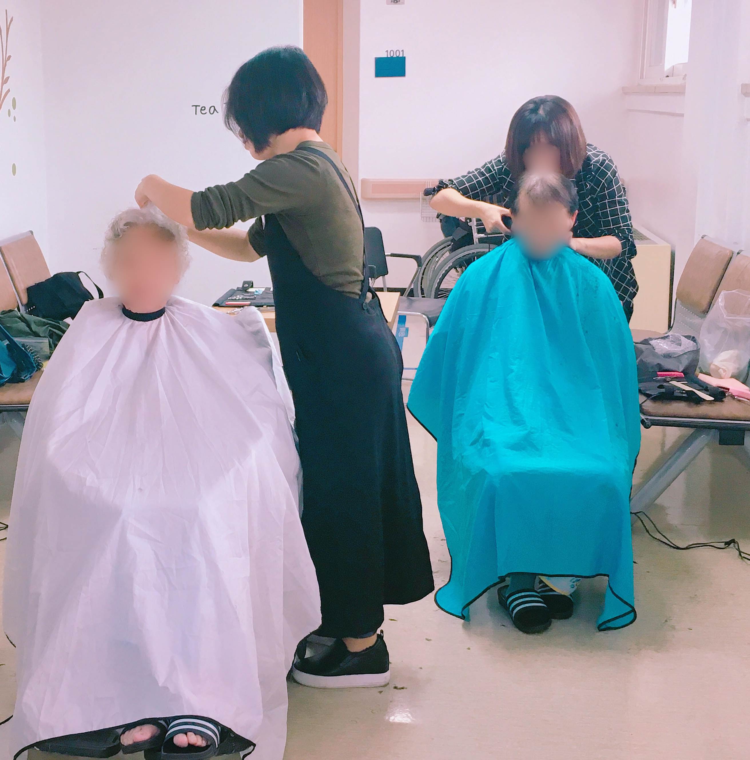 공지사항 | 병원소식 | 《병원소식》 서울적십자병원 10월 이·미용 봉사 진행 | 공지사항 | 서울적십자병원